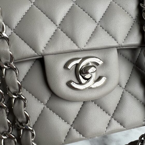 Designer Handbags, Chanel Handbags, Buy Sell Trade.